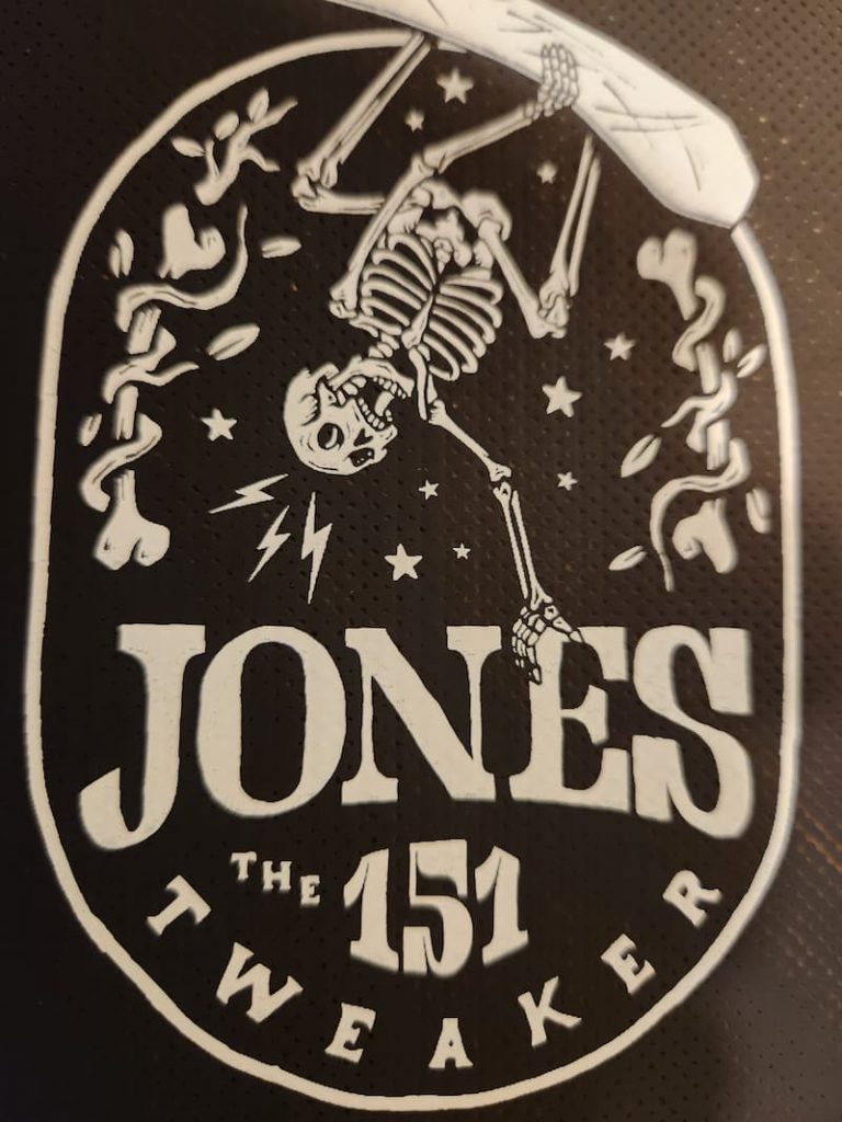 Jones Tweaker Review 2024: Excellent East Coast Park Snowboard