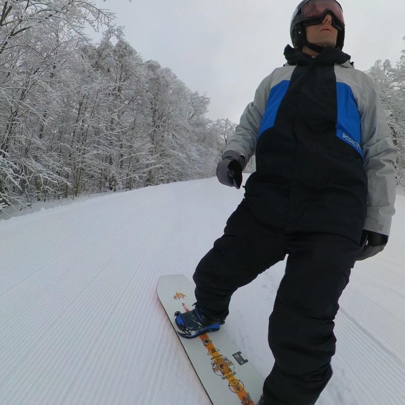Jones Tweaker Review 2024: Excellent East Coast Park Snowboard