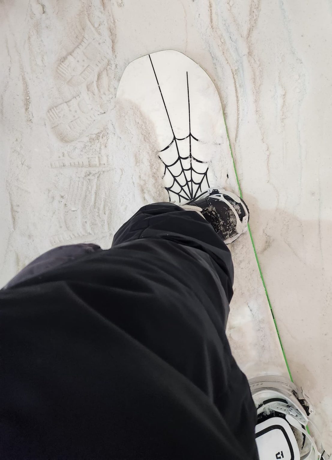 Capita Spring Break Resort Twin Snowboard Review 2025: An In Depth Look ...