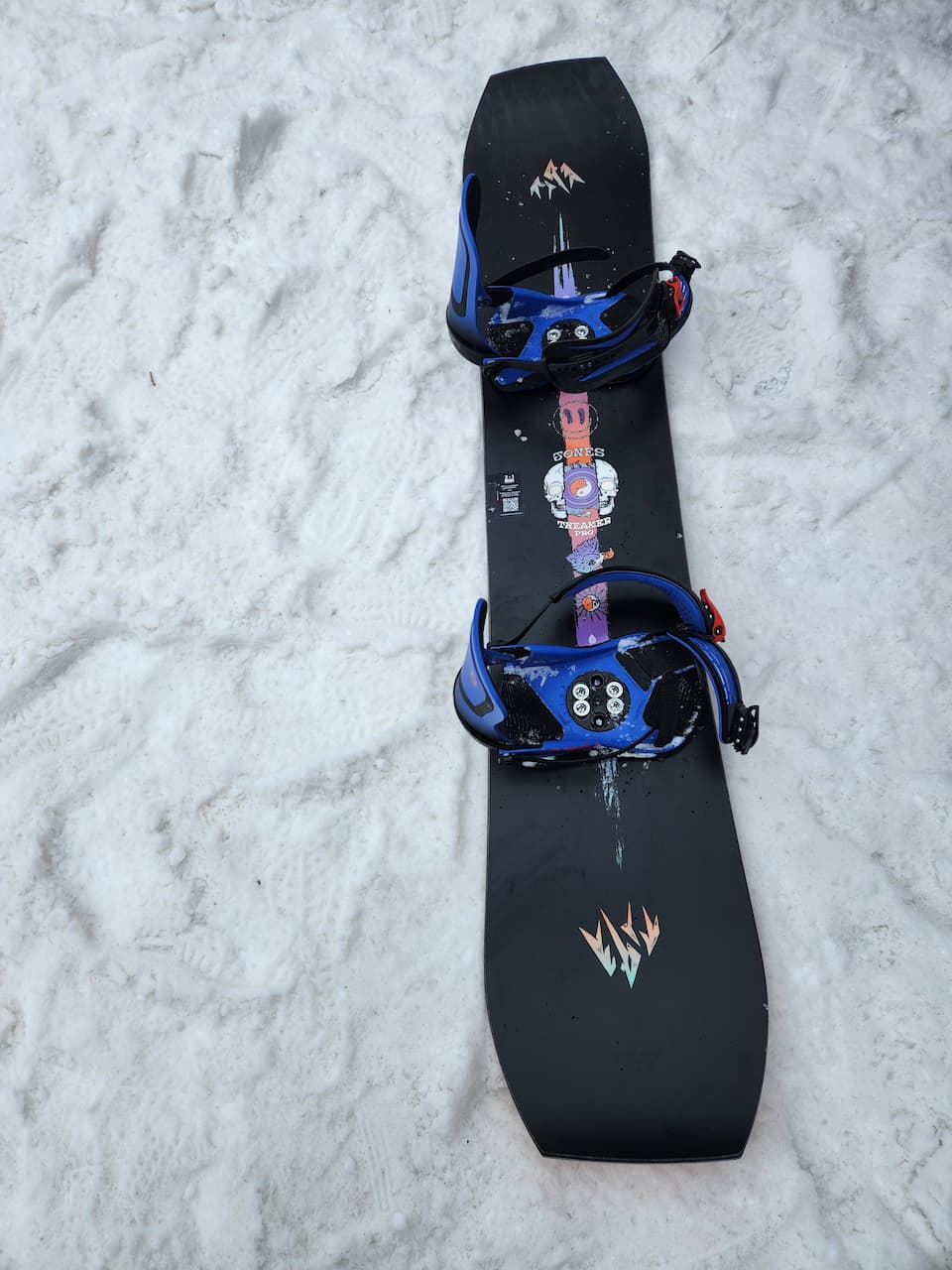 Jones Tweaker Pro Snowboard Review: Compared to Regular Version - Board ...